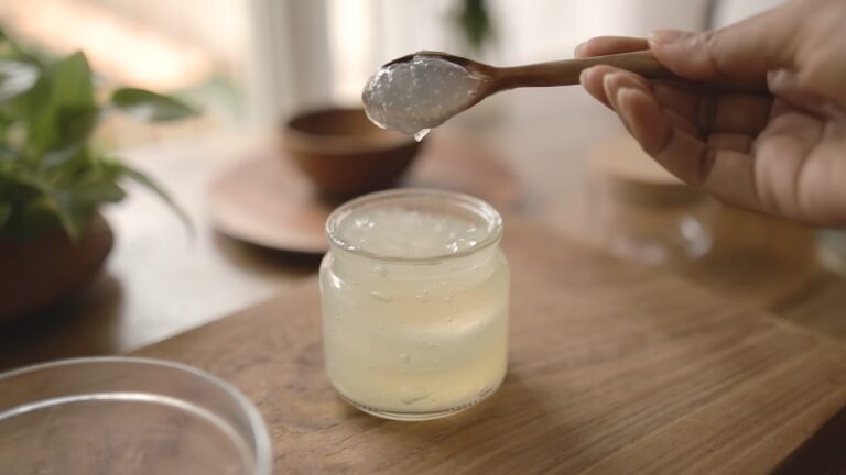 Does Aloe Vera Gel Expire? Shelf-Life Secrets & Tips - Sothy Spa